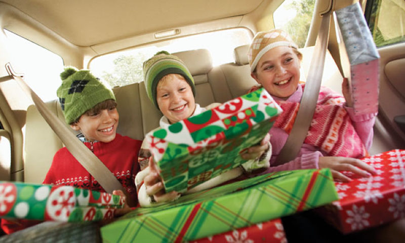 Tech Tips for Hassle-Free Holiday Travel - Motherhood Defined