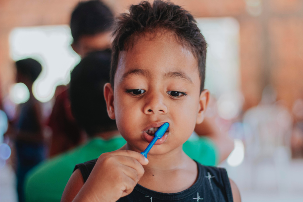 5 Ways to Boost Your Child's Teeth and Gum Health - Motherhood Defined